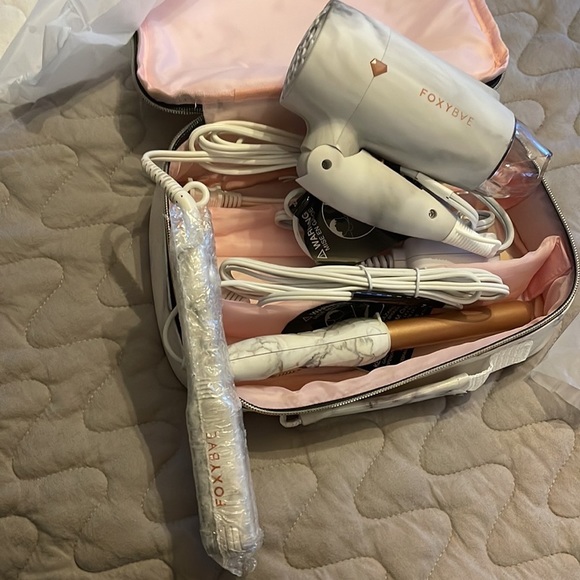 Foxy Bae | Hair | New Foxy Bae Hair Styling Set Never Used | Poshmark
